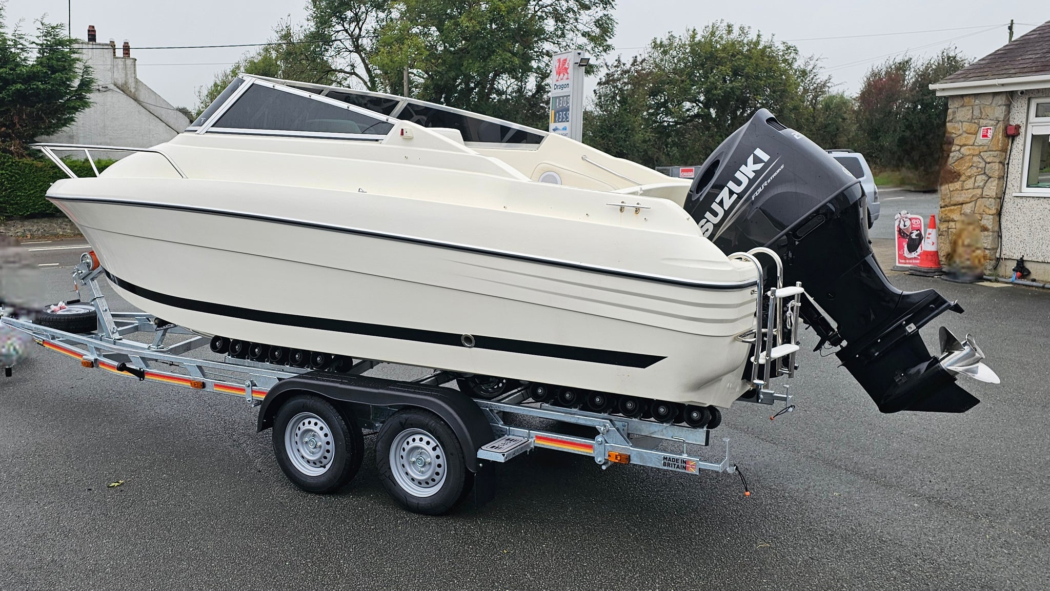 2003 Jeanneau Leader 605 HB with a Suzuki 200hp for Sale | UK